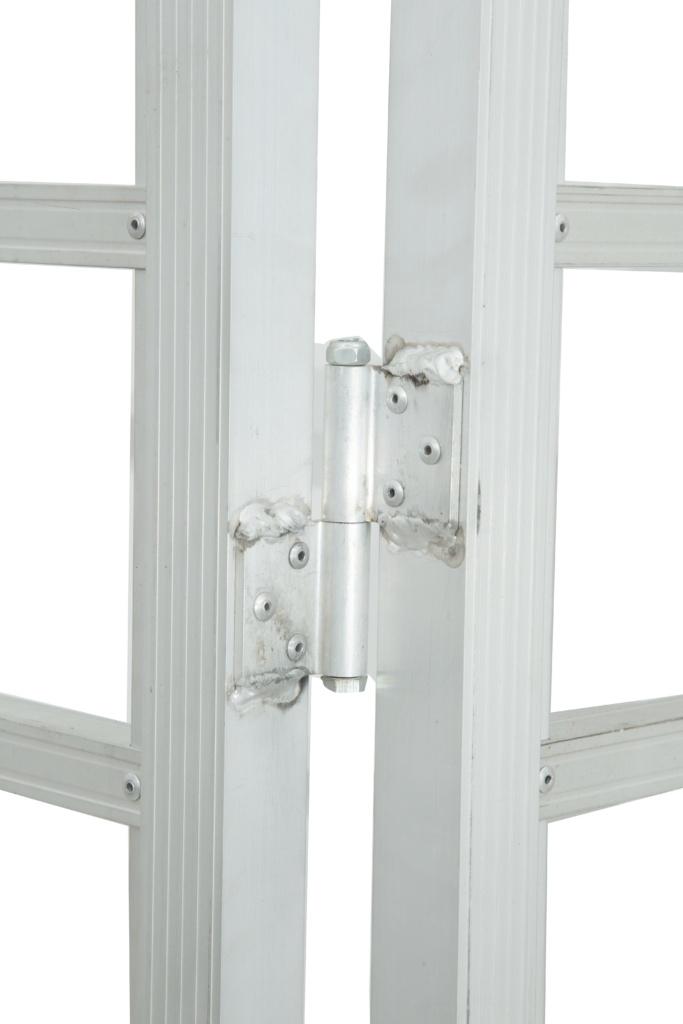 Tri-Fold Aluminum Snow Ramp With Safety Belts | Ezlee