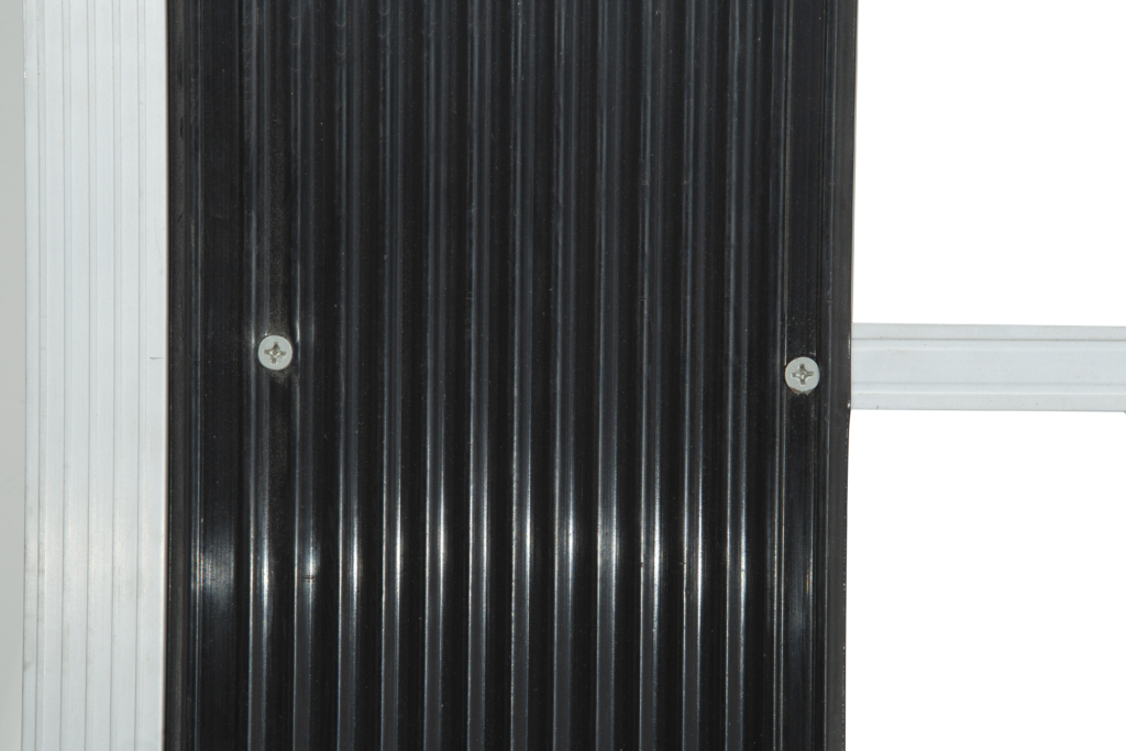 Tri-Fold Aluminum Snow Ramp With Safety Belts | Ezlee