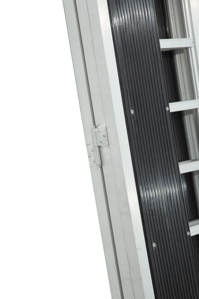 Tri-Fold Aluminum Snow Ramp With Safety Belts | Ezlee